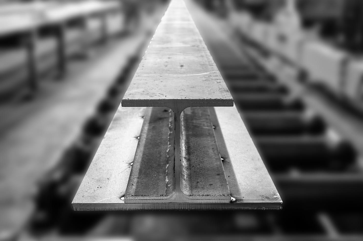 Castellated beams - Mouw Hoedliggers - Composite Steel Beams